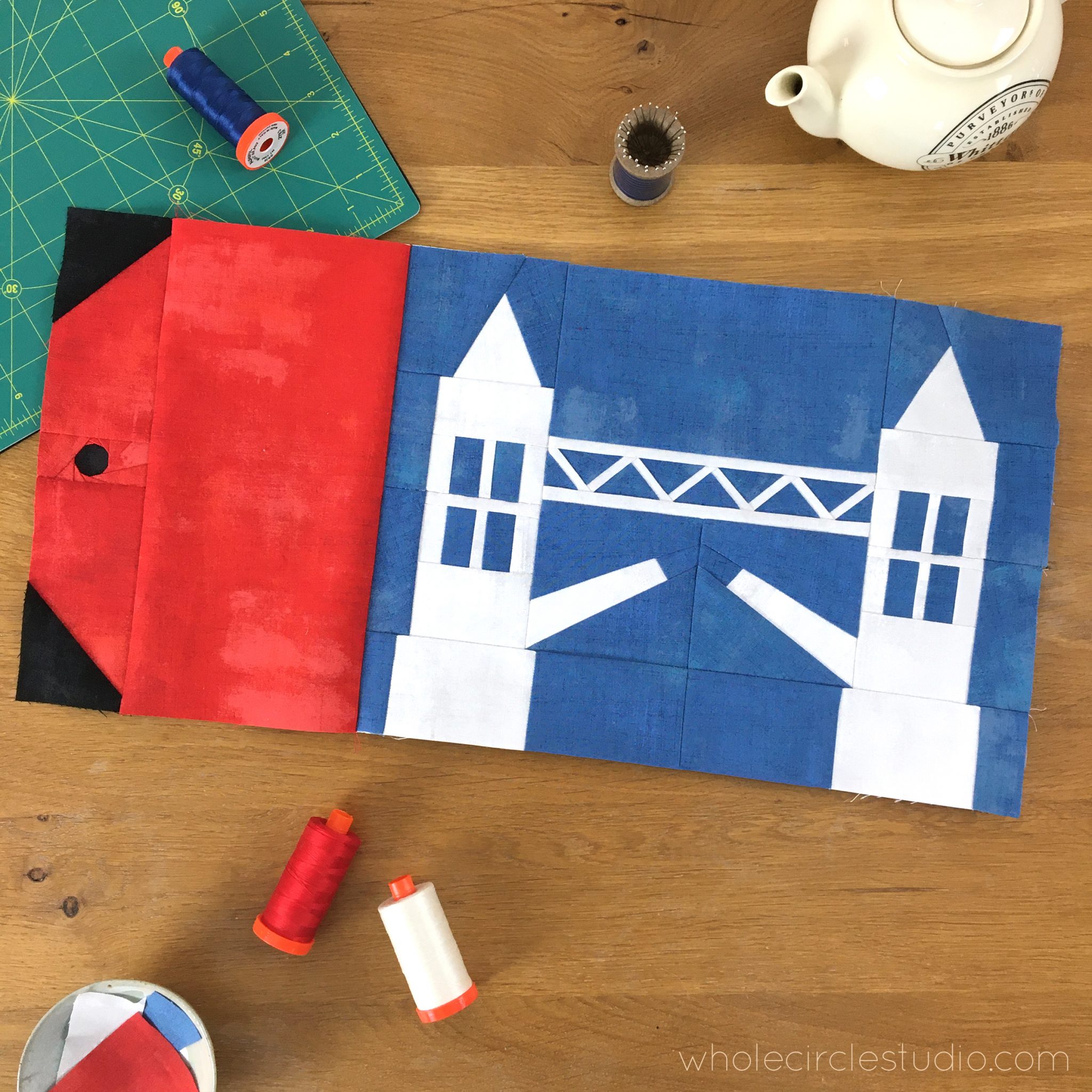 Around the World BOM Block 2 Tower Bridge - whole circle studio