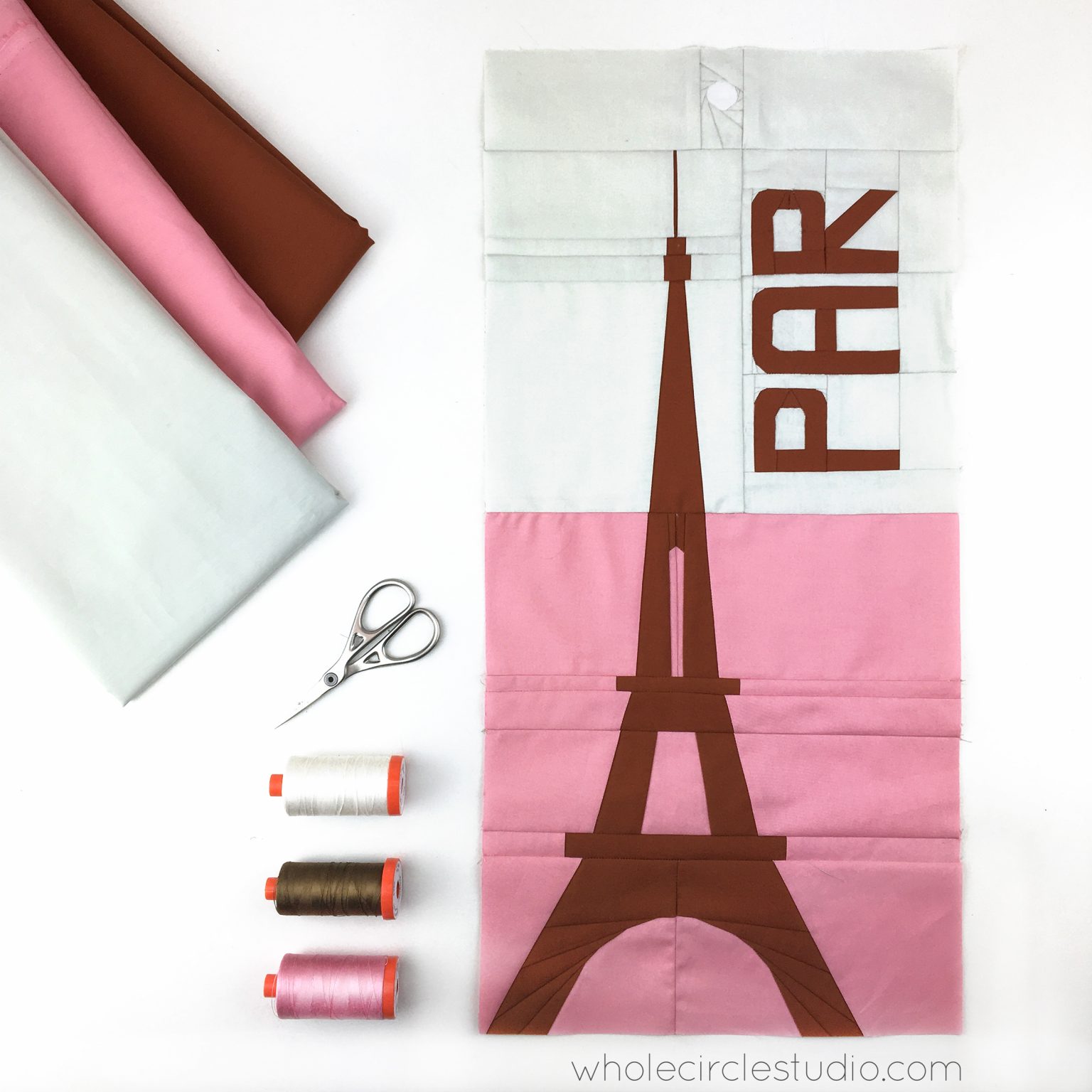 Around the World BOM Block 9 Eiffel Tower - whole circle studio