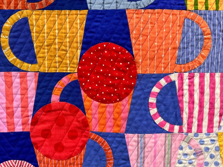9 Modern Traditionalism Quilts from QuiltCon 2024 - whole circle studio
